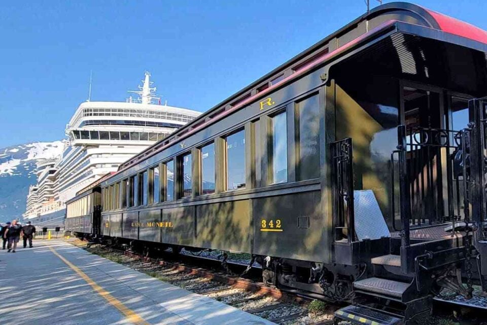 White Pass Scenic Railway: How To Pick A Train Journey - Alaska Trippers
